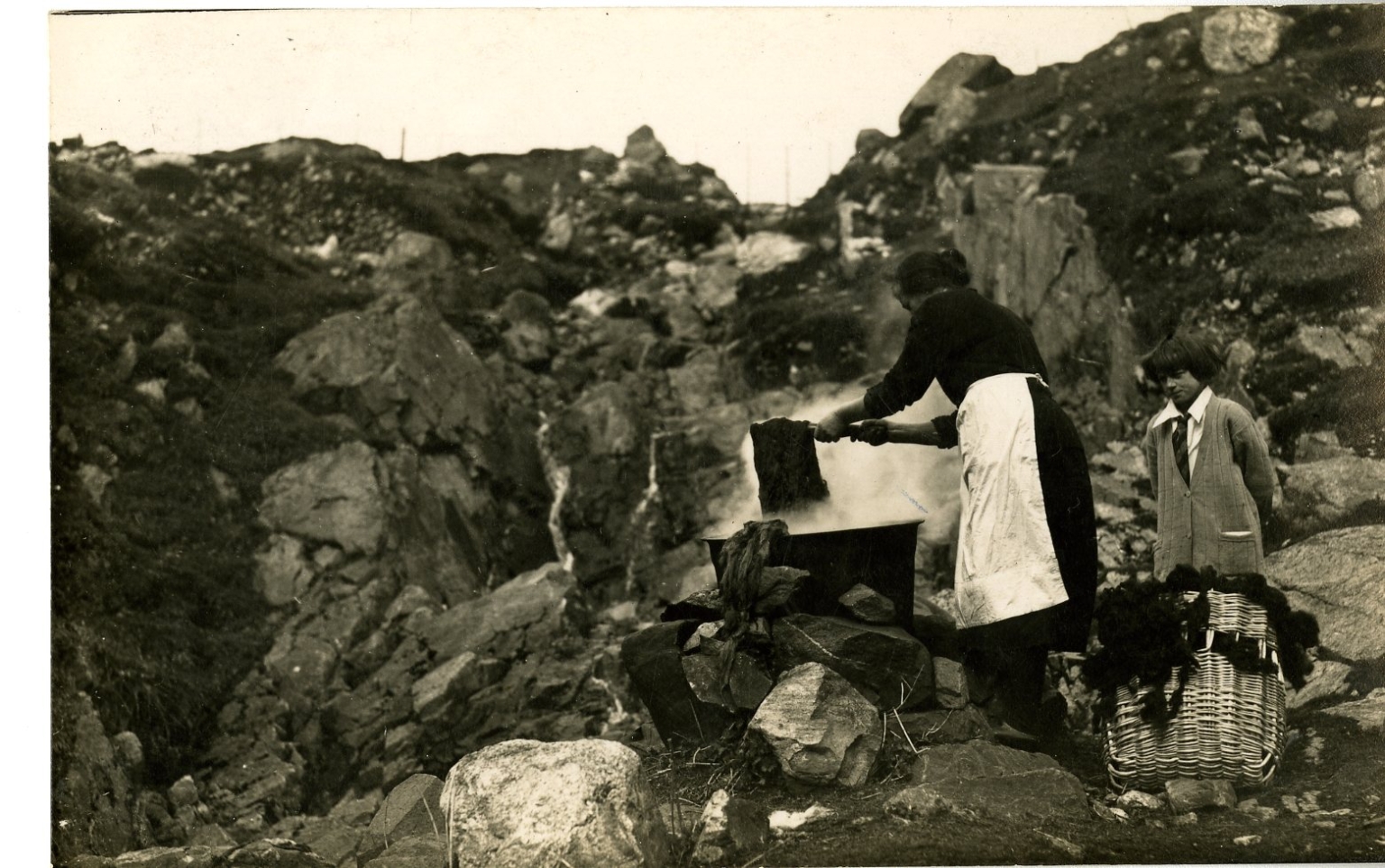 Hands That Make Harris Tweed®: Part 1 - The Harris Tweed Authority