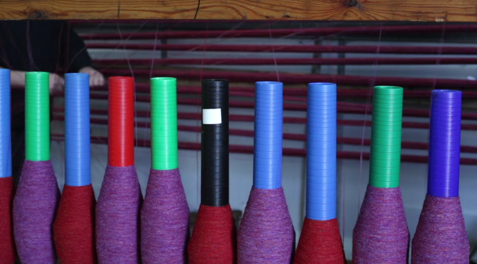 Hand Warping Process - The Harris Tweed Authority