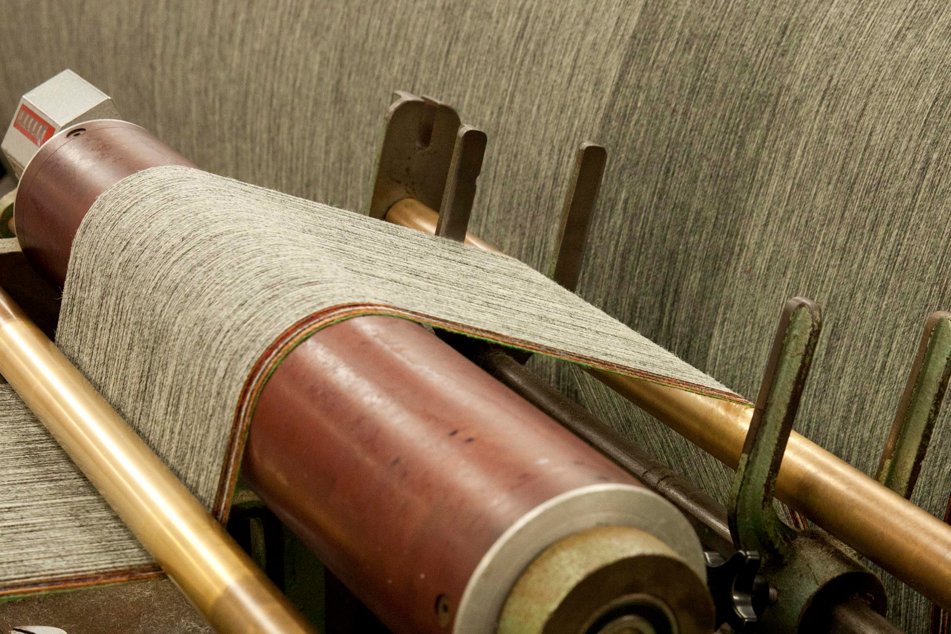 Warping the Tweed - The Harris Tweed Authority